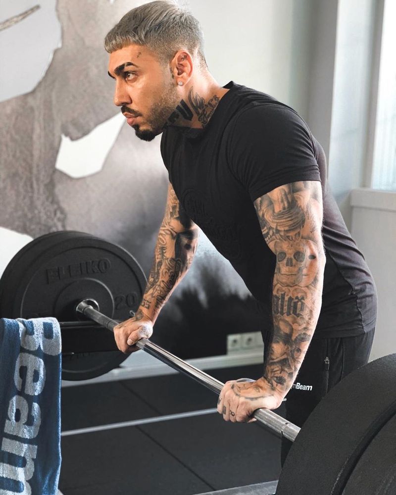 Alex Velea și-a cumparat vilă de 500.000 de euro - WOWBiz