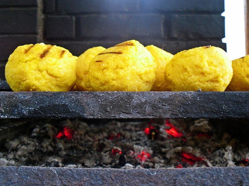 Bulz ciobanesc. Reteta traditionala de bulz cu branza de burduf - WOWBiz