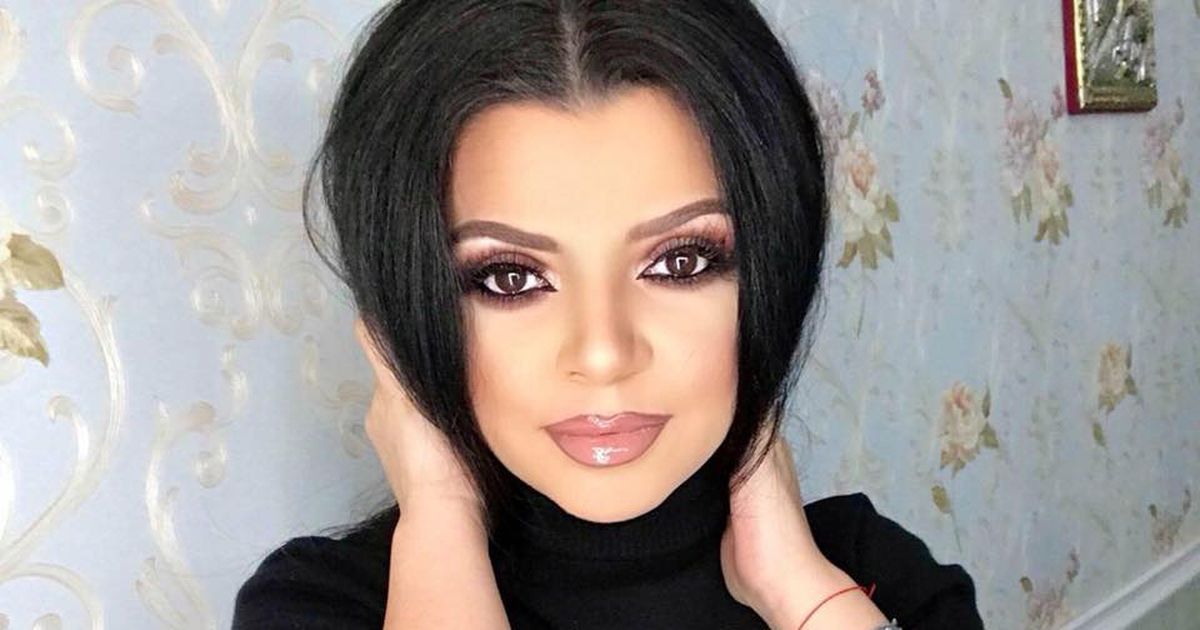 Laura Vass, moment penibil la o cumetrie - WOWBiz