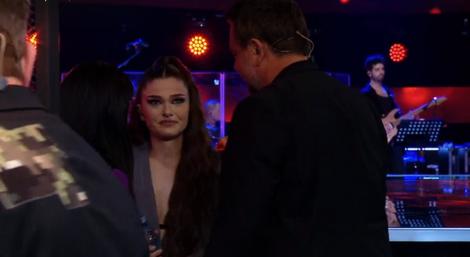 „Nu este o competiție” Irina Rimes a lăsat un mesaj public pe pagina lui Theo Rose, când a văzut ...