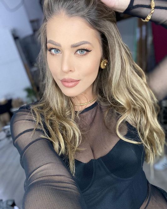 Roxana Nemes a tras lozul cel mare! Cine este iubitul care a cerut-o in ...