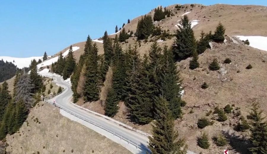 În ce perioadă este deschis drumul Transbucegi - Kanal D Romania