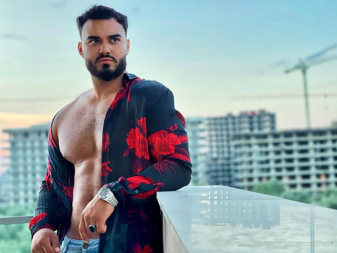 Jador, baie de multime intr-un club de pe litoral! Faimosul a fost ...