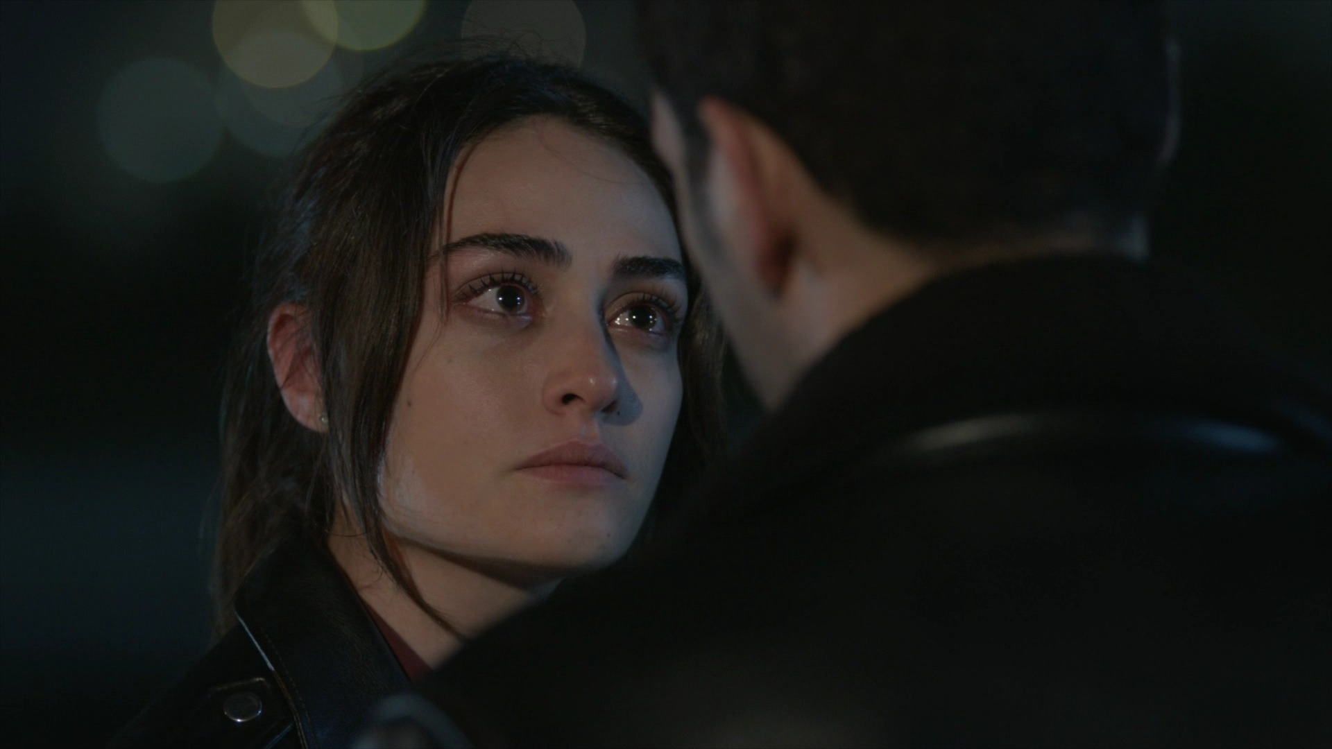 In aceasta seara, de la ora 23:00, in serialul “Ramo”, Sibel si Ramo ...
