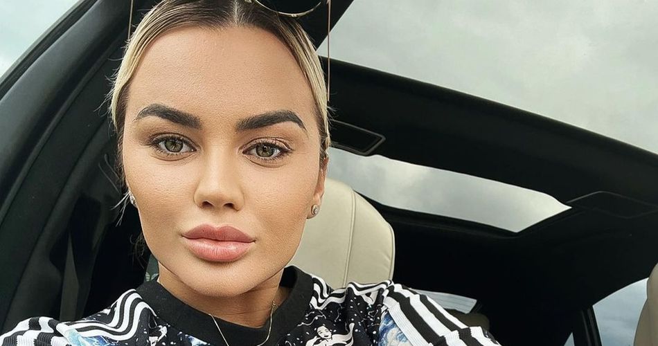 Cum arată și cu ce se ocupă sora lui Carmen de la Sălciua? Asemănarea dintre cele două este ...