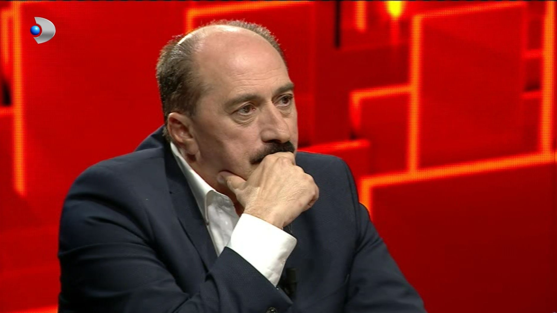 L-a iertat sau nu pe Alexandru Arșinel pentru că l-a dat afară de la Teatru? Actorul Romică ...