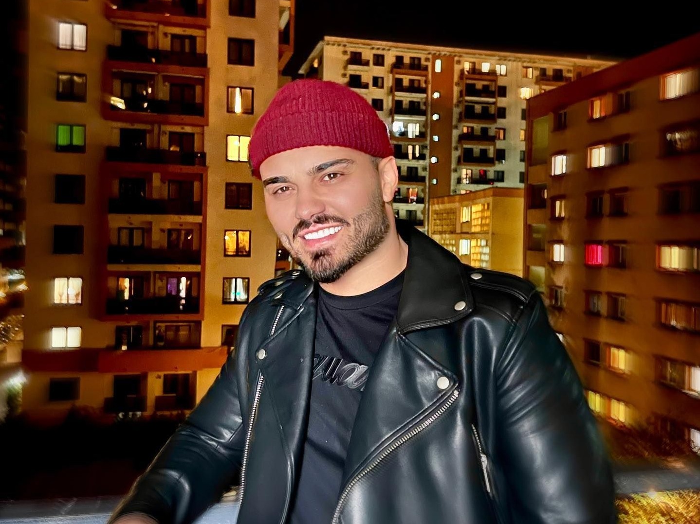 Jador, primele imagini cu noul bolid de lux. Cântărețul a scos din ...