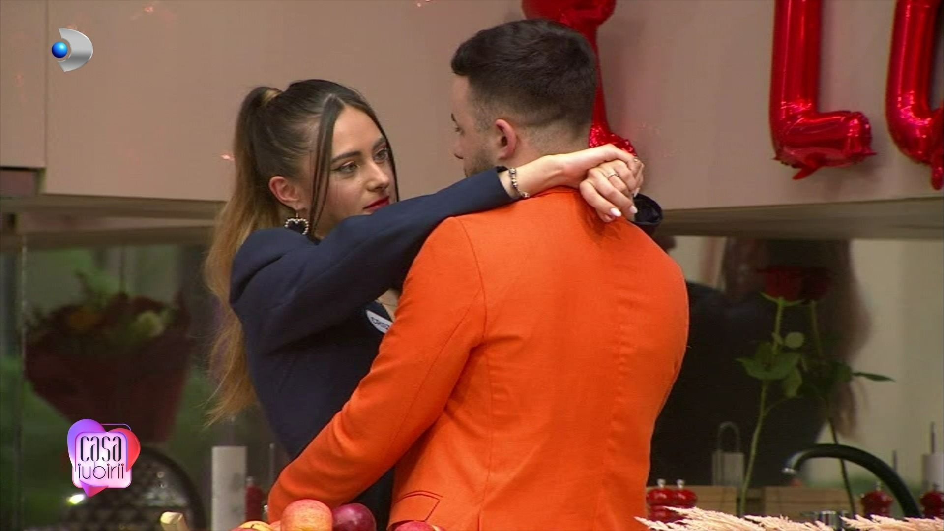 Radu a ținut-o pe jar pe Cristina! Surpriza lui de Valentine's Day a ...