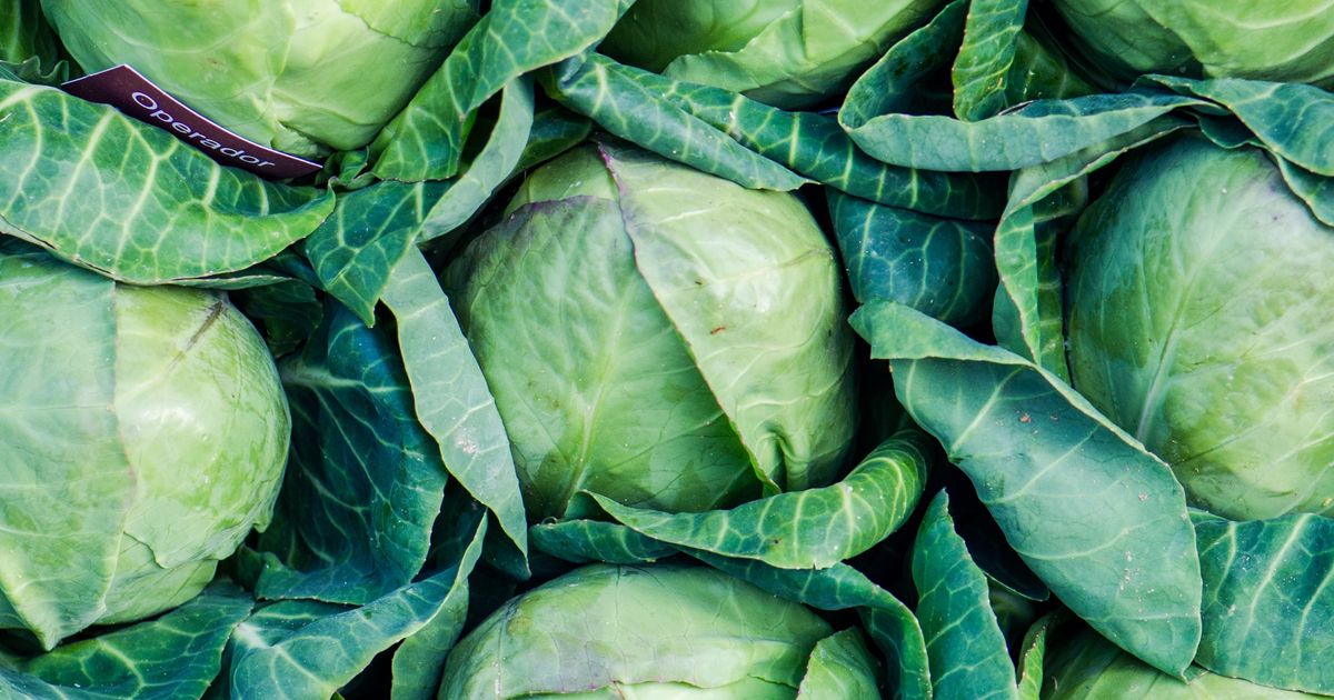 Cât costă un kilogram de varză nouă în piață? Oamenii au rămas uimiți ...