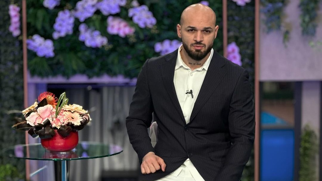 Cine e tânăra misterioasă alături de care a apărut Robi! „Draga mea ...