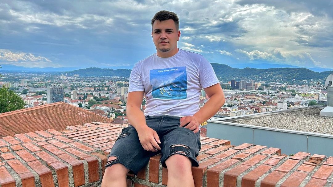 Internauții îl caută cu îndârjire pe cel urmărit de Mădălin Paul ...