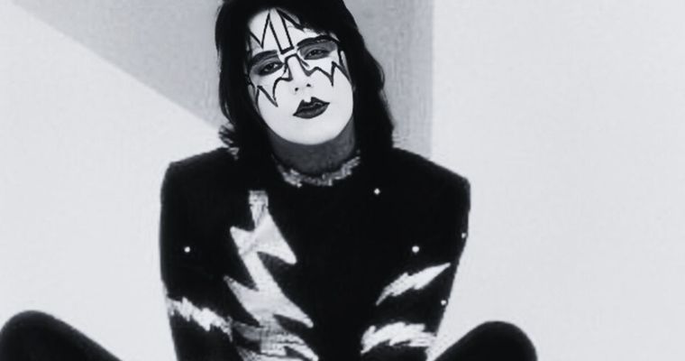 A murit Ace Frehley, chitaristul original al trupei Kiss. Legendarul ...