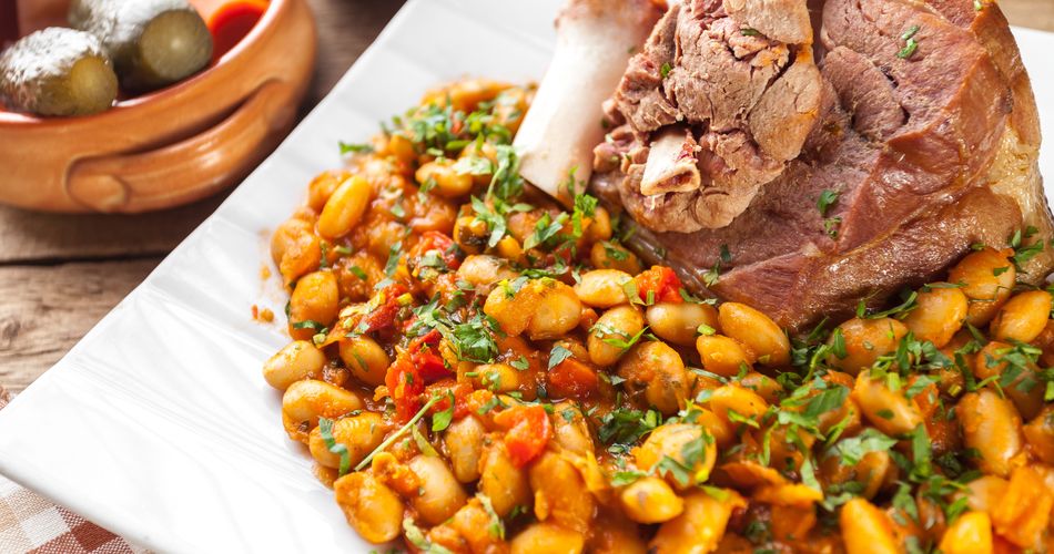 Cea mai bună rețetă cu ciolan afumat pentru 1 decembrie 2025. Ce să pui ...