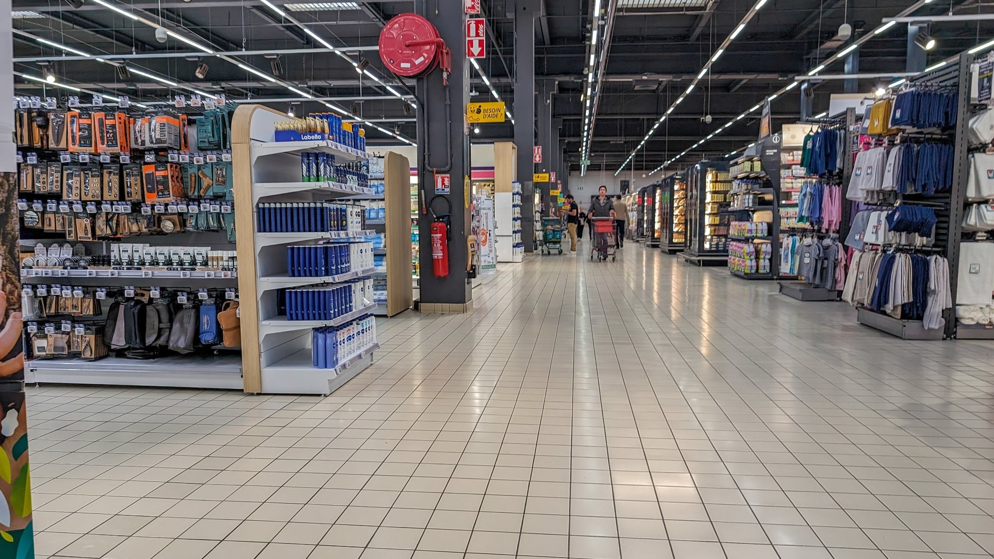 Programul marilor magazine de 1 decembrie 2025: Ce orar de funcționare ...