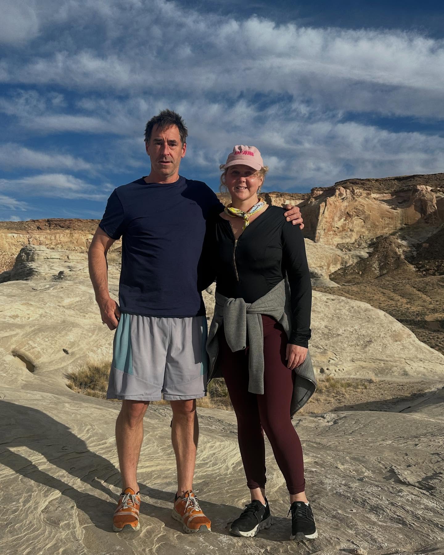 Amy Schumer divorțează de Chris Fischer după șapte ani de căsnicie ...