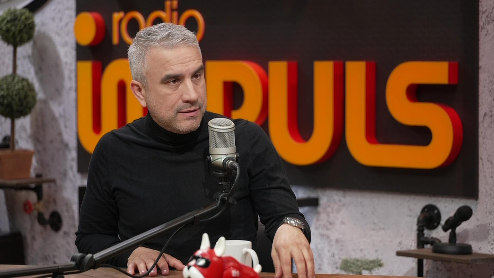 Zoli Toth ne arată cum să „privim” altfel muzica, la „Invitatul de 12 ...