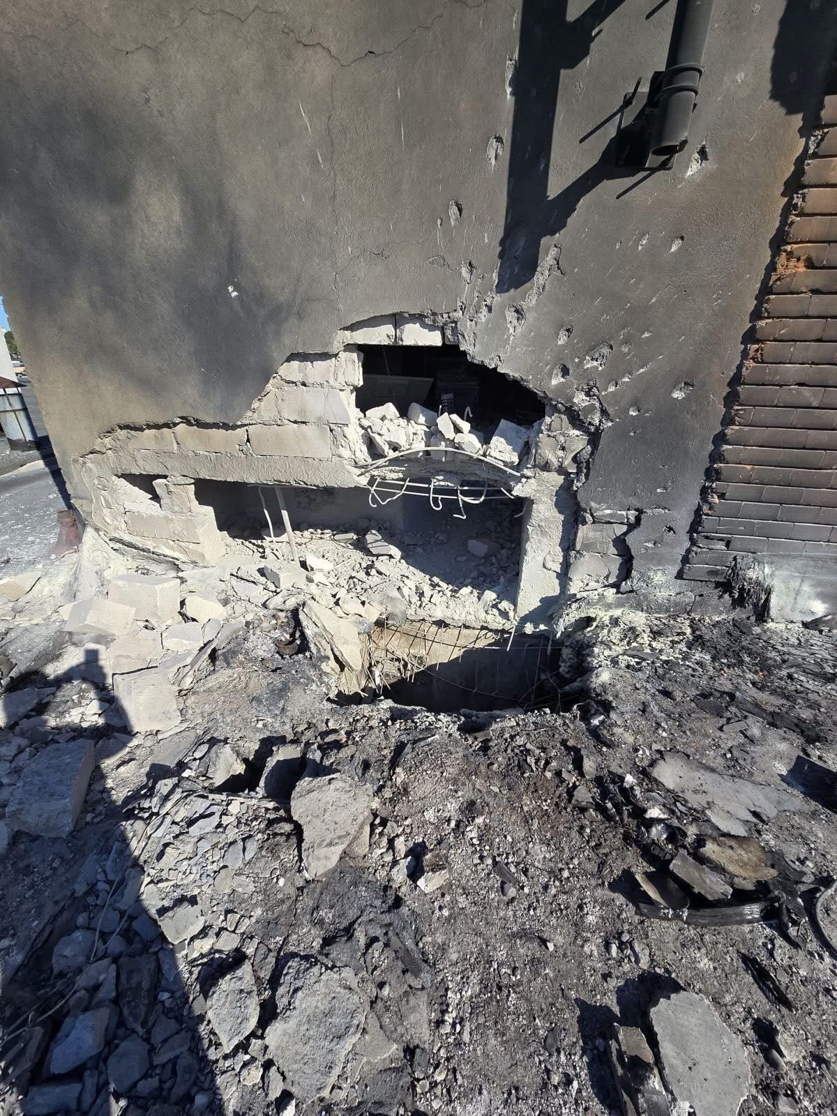 BREAKING NEWS Momentul în care o dronă rusească s-a prăbușit pe un bloc ...