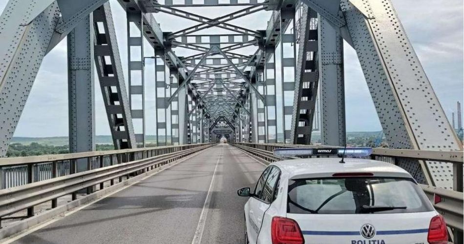 Șoferii care nu mai plătesc taxa de pod, pe 20 iunie, la vama Giurgiu ...