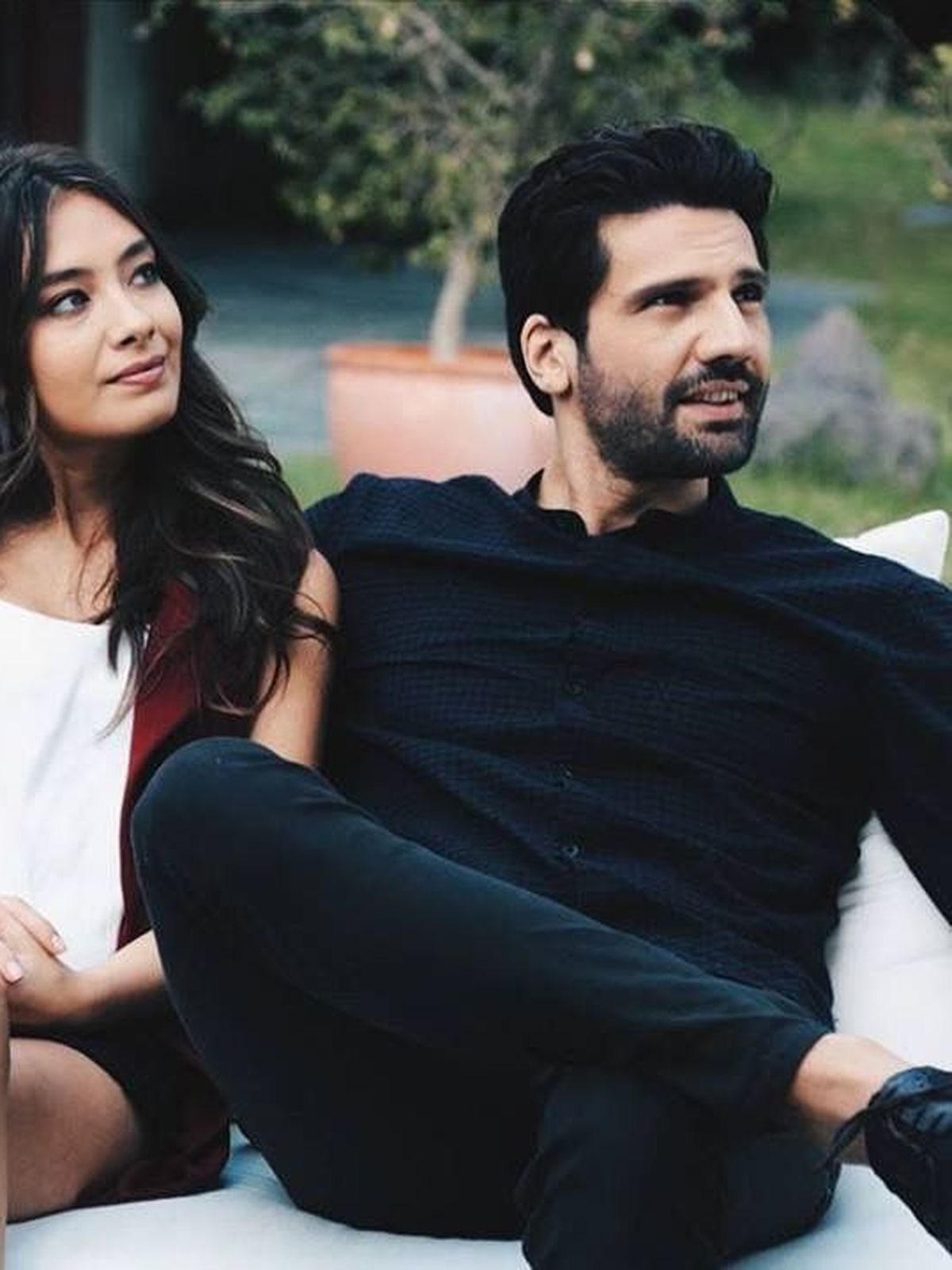 Ea este cea care l-a facut mereu sa zambesca! Iata cat de apropiati ...