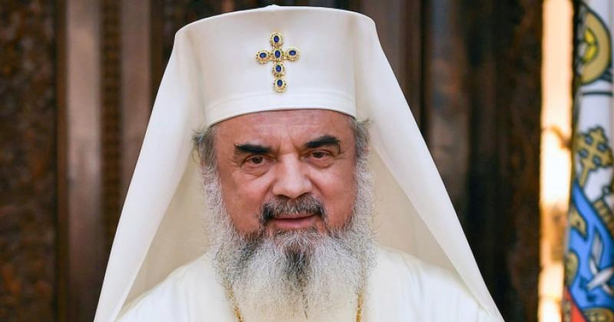 Imagini RARE cu Patriarhul Daniel! Cum arata in tinerete, cand avea 29 ...