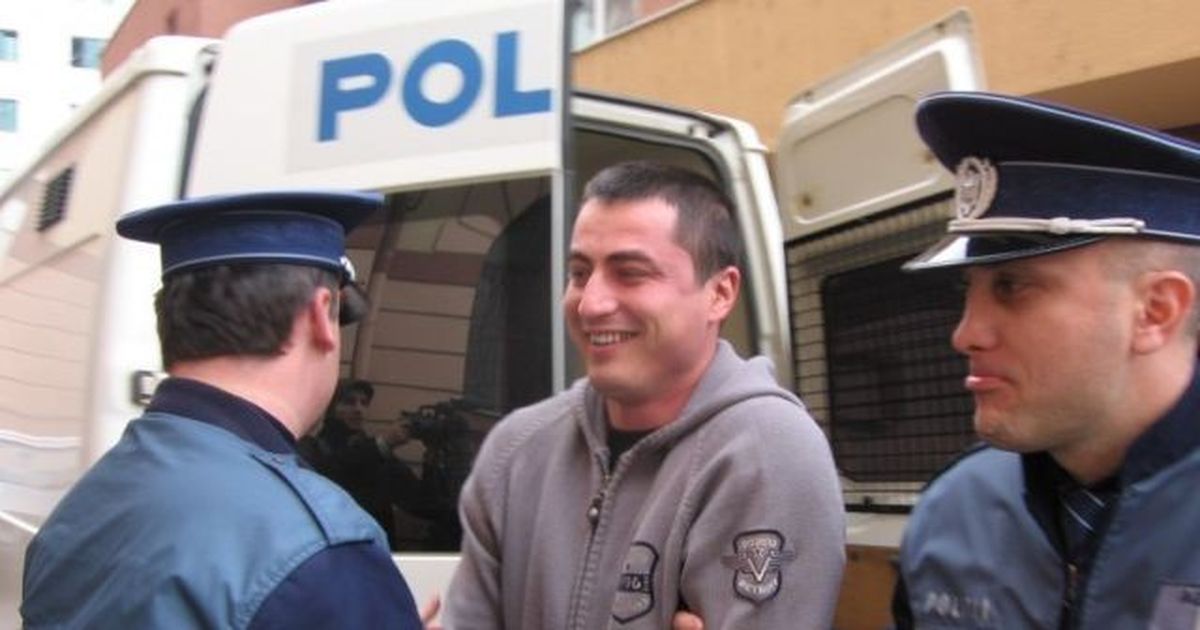 CUTREMURATOR: Cioaca si-a omorat sotia de fata cu copilul lor. Vezi ...