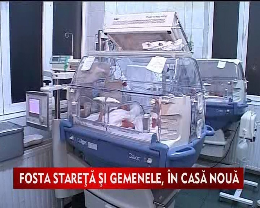 Maicuta cu gemene se muta in casa noua. Afla aici cine o ajuta pe fosta ...