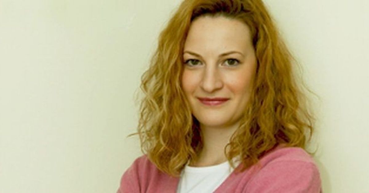 Jurnalista Andreea Popescu, la 25 de ani sufera de cancer osos. Hai sa ...