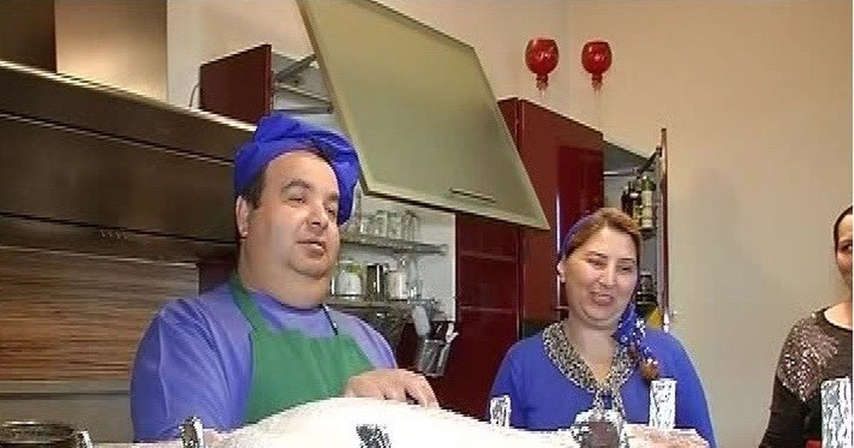 Forfota mare la palatul lui Dorin Cioaba. Regele si supusii s-au apucat ...