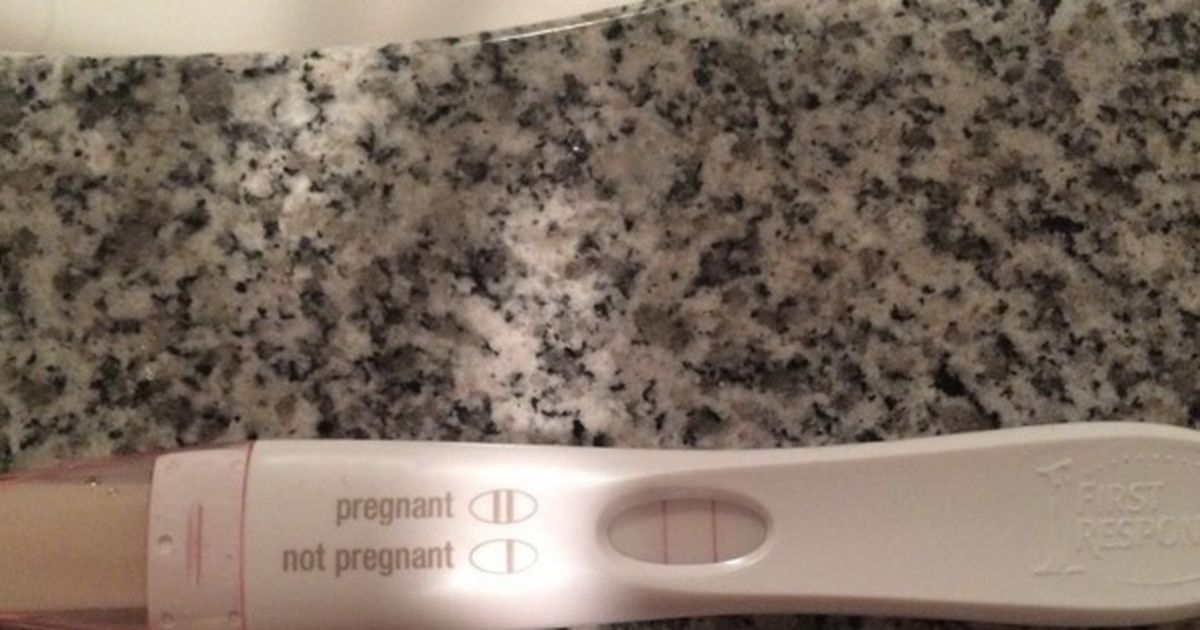 Ii crestea burta si testul de sarcina i-a confirmat ca e insarcinata ...