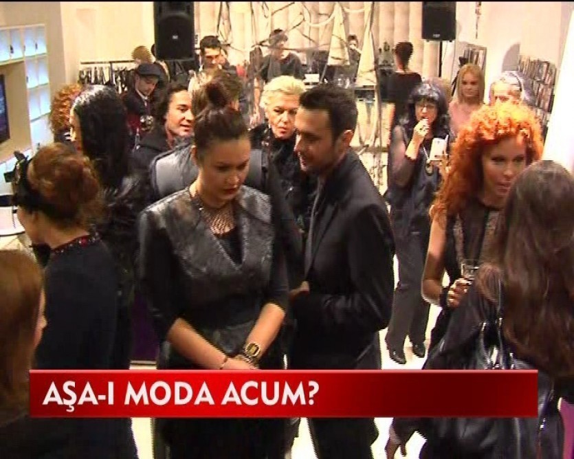 Noua moda la barbati: colantii si paietele. Vezi in ce combinatii ...