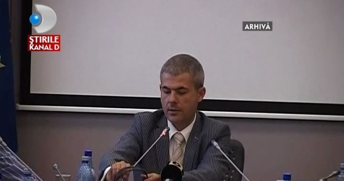 Remus Vulpescu, seful oficiului privatizari in industrie, a demisionat ...