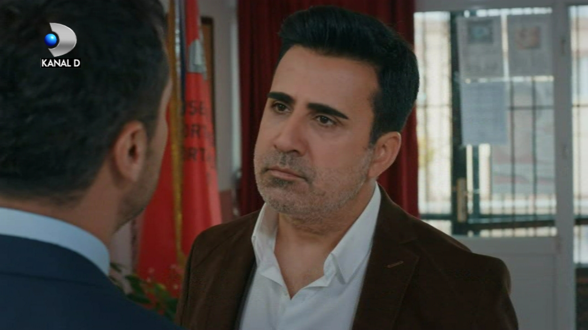 Ali il infrunta pe fostul iubit al sotiei sale! Afla care va fi ...