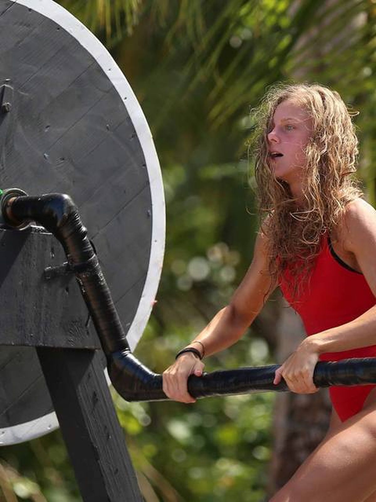 Anca Surdu de la "Exatlon", sustinuta indeaproape de antrenoarea sa ...