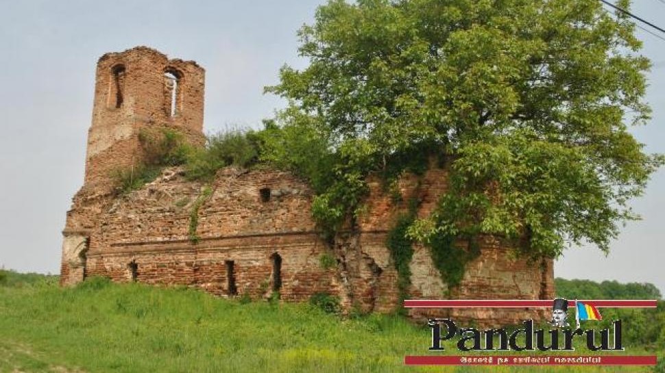 ”Biserica spartă” de la Bălănești ar putea fi restaurată - Kanal D Romania