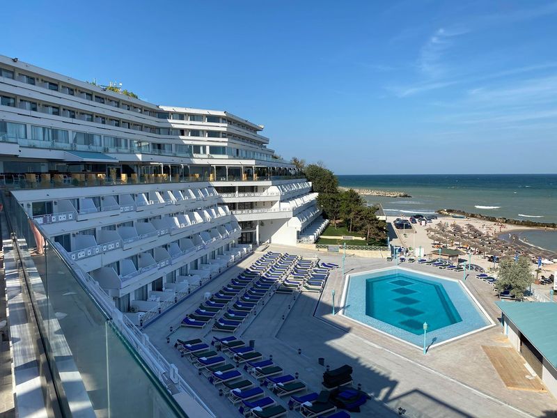 Cum arată complexul Amfiteatru-Panoramic-Belvedere din Olimp? - Stirile ...