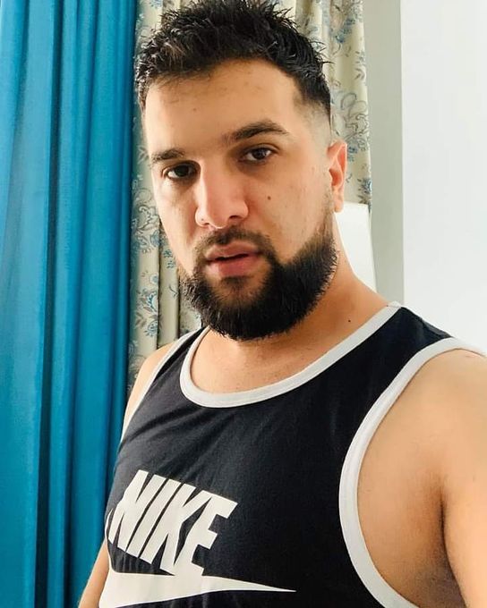 Manelist din România, infectat cu COVID-19: Doar regii poartă CORONA ...