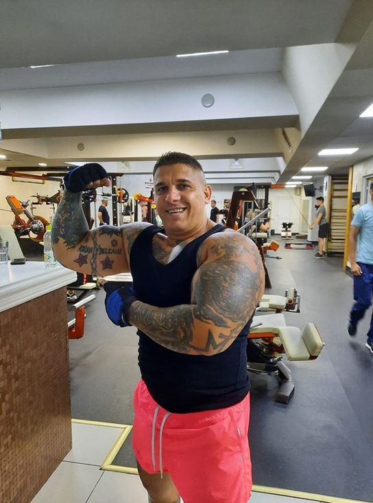 Adrian Corduneanu se pregăteşte pentru lupta dintre clanuri, după ...