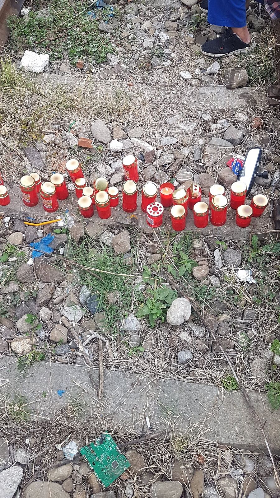 Ce a apărut pe calea ferată pe care Tavy Puștiu a fost spulberat de ...