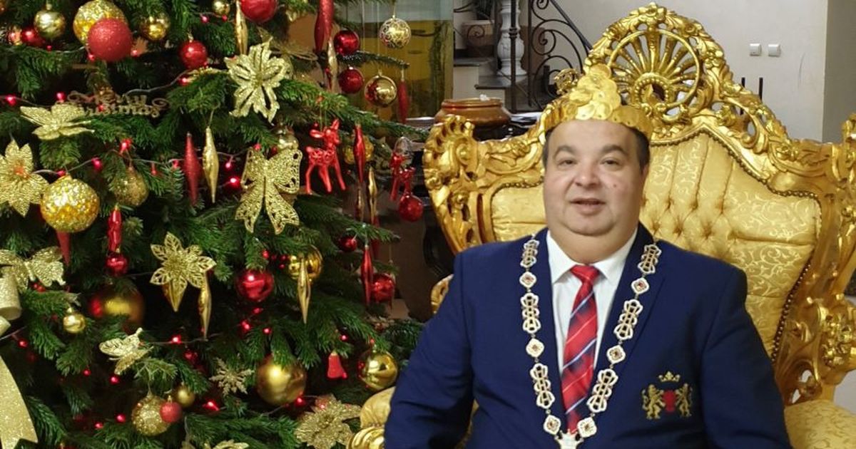 Cum s-a dus Regele Cioabă îmbrăcat la vot! Înainte să se ducă să voteze ...