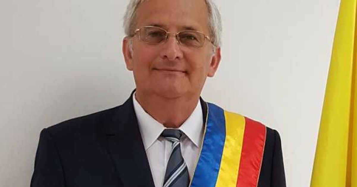 Primarul care a fost înregistrat când a înjurat un preot și enoriașele ...