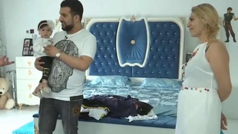 Tzancă Uraganu revoltat pe urmăritorii săi. Manelistul - triunghi ...