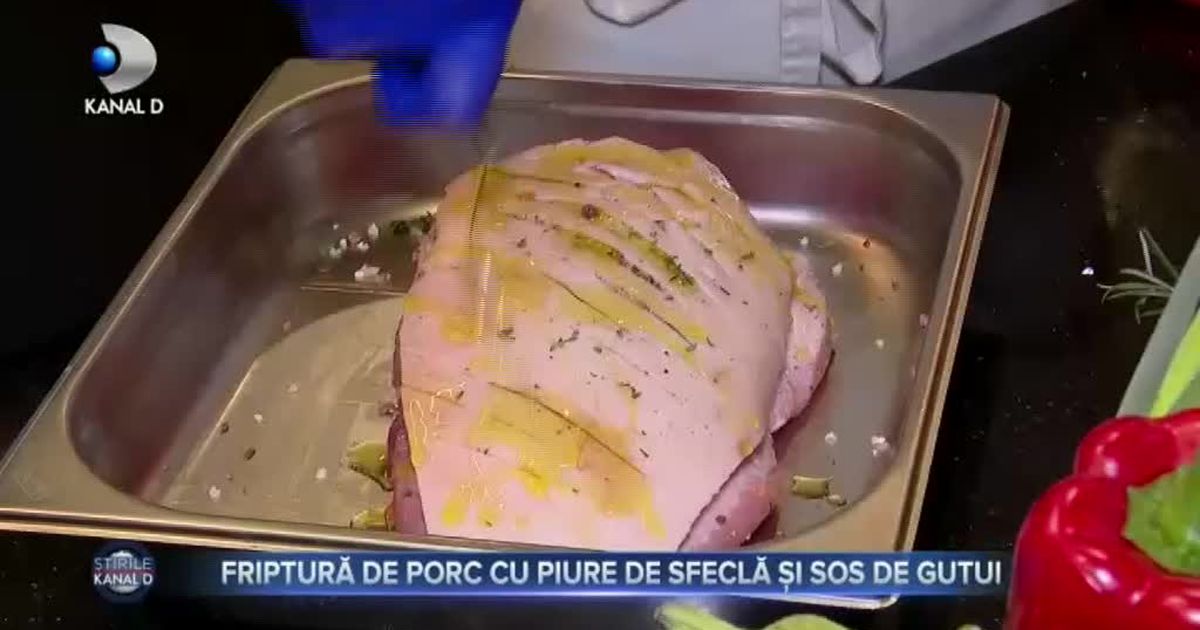 Friptură de porc cu piure de sfeclă și sos de gutui - Stirile Kanal D