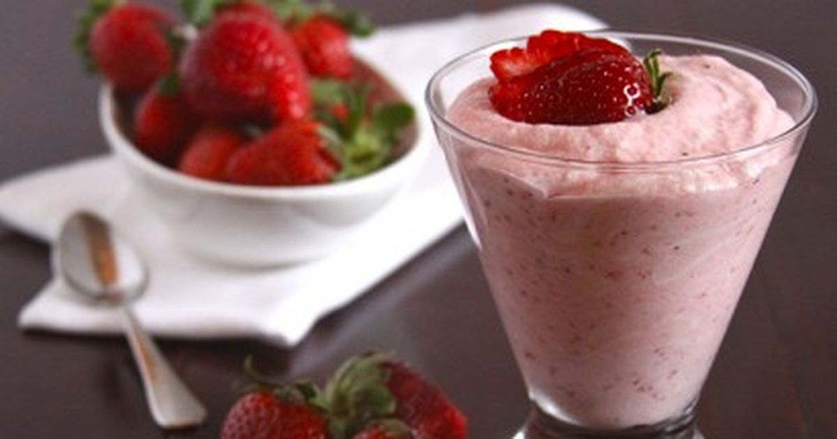 Spumă de căpşuni: Cea mai delicioasă reţetă - Stirile Kanal D