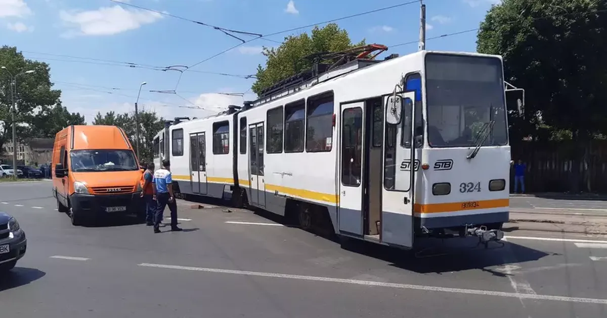 VIDEO Un tramvai a deraiat pe Șoseaua Progresului din București. Două linii sunt complet blocate ...