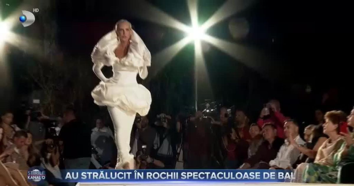 Au strălucit în rochii spectaculoase de bal - Stirile Kanal D