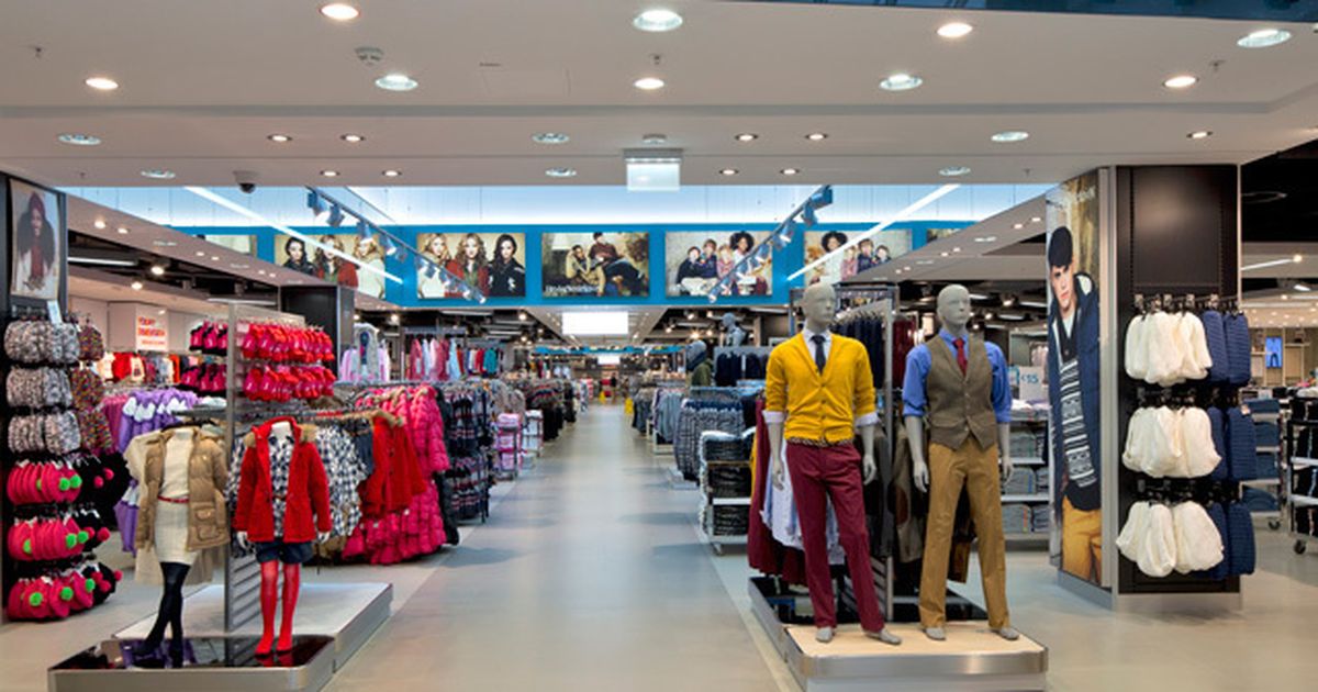 VIDEO- Marea deschidere Primark a scos o mulțime de oameni din casă - Stirile Kanal D