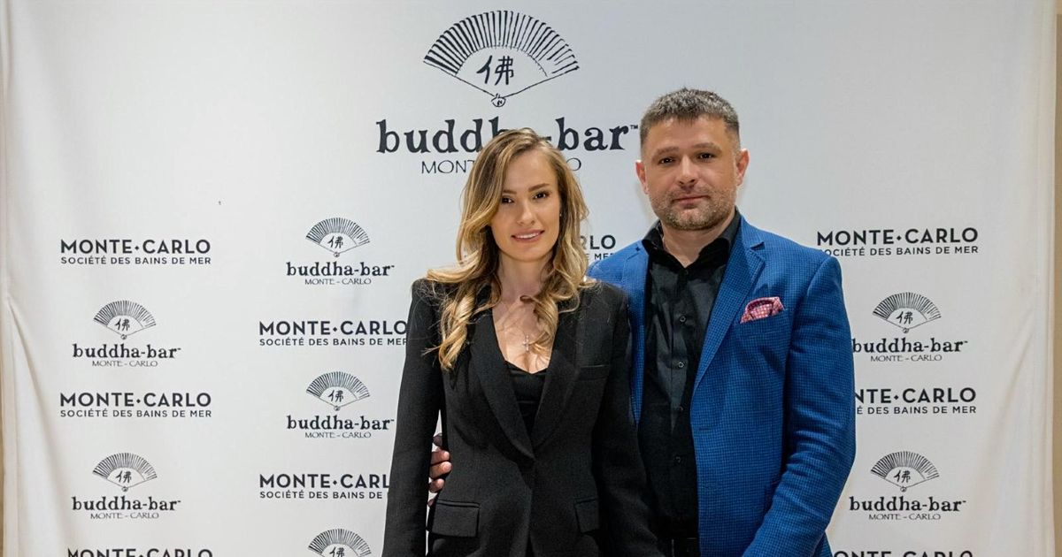 La ceas aniversar, unul dintre cei mai influenți oameni de afaceri din ...