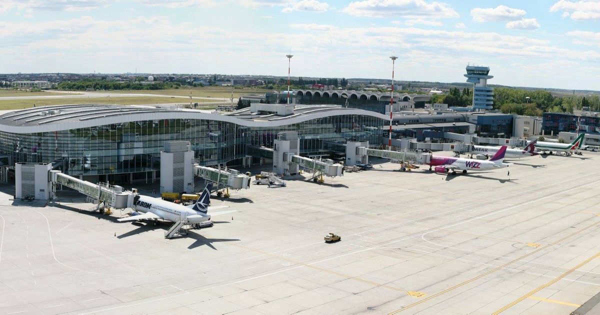 Aeroportul Otopeni, mai scump ca cel din Paris. Cât costă un suc în ...