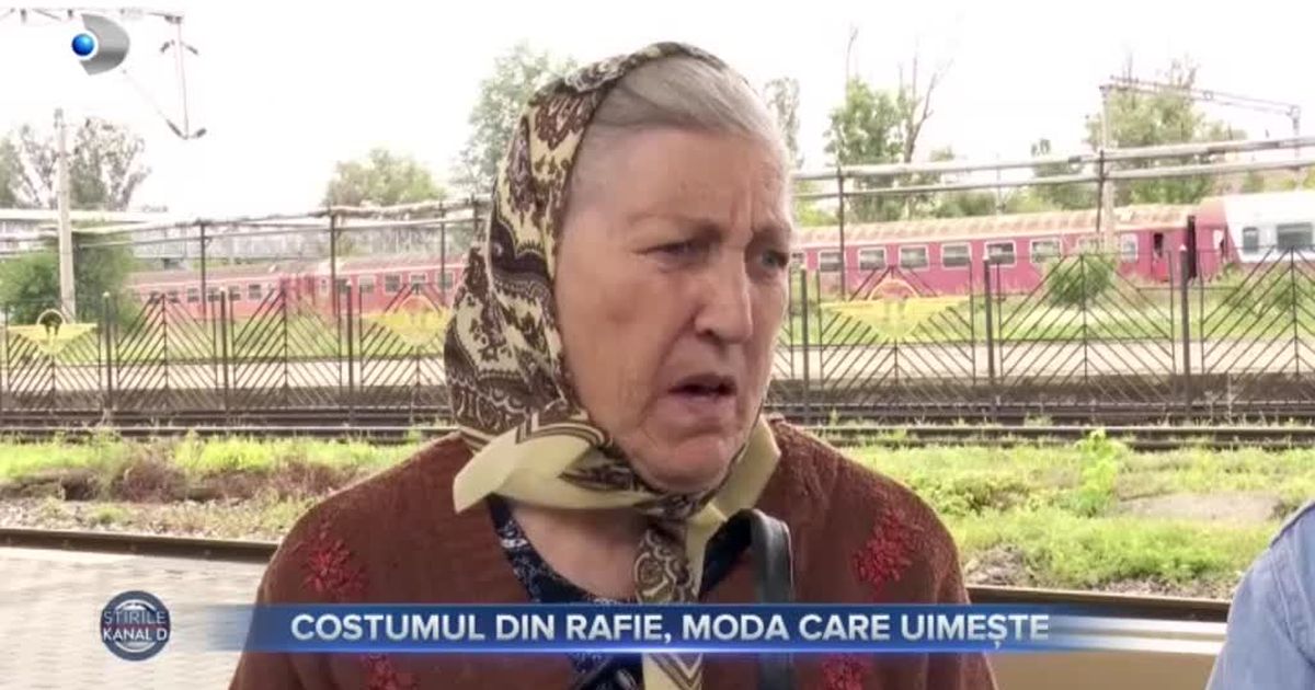 VIDEO - Plasa din rafie, inspirație pentru costumele extravagante. Un ...