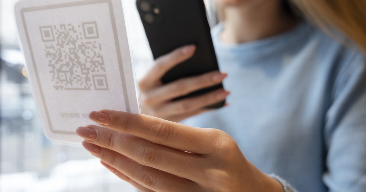 Diploma de doctor va conține un cod QR de anul acesta - Stirile Kanal D